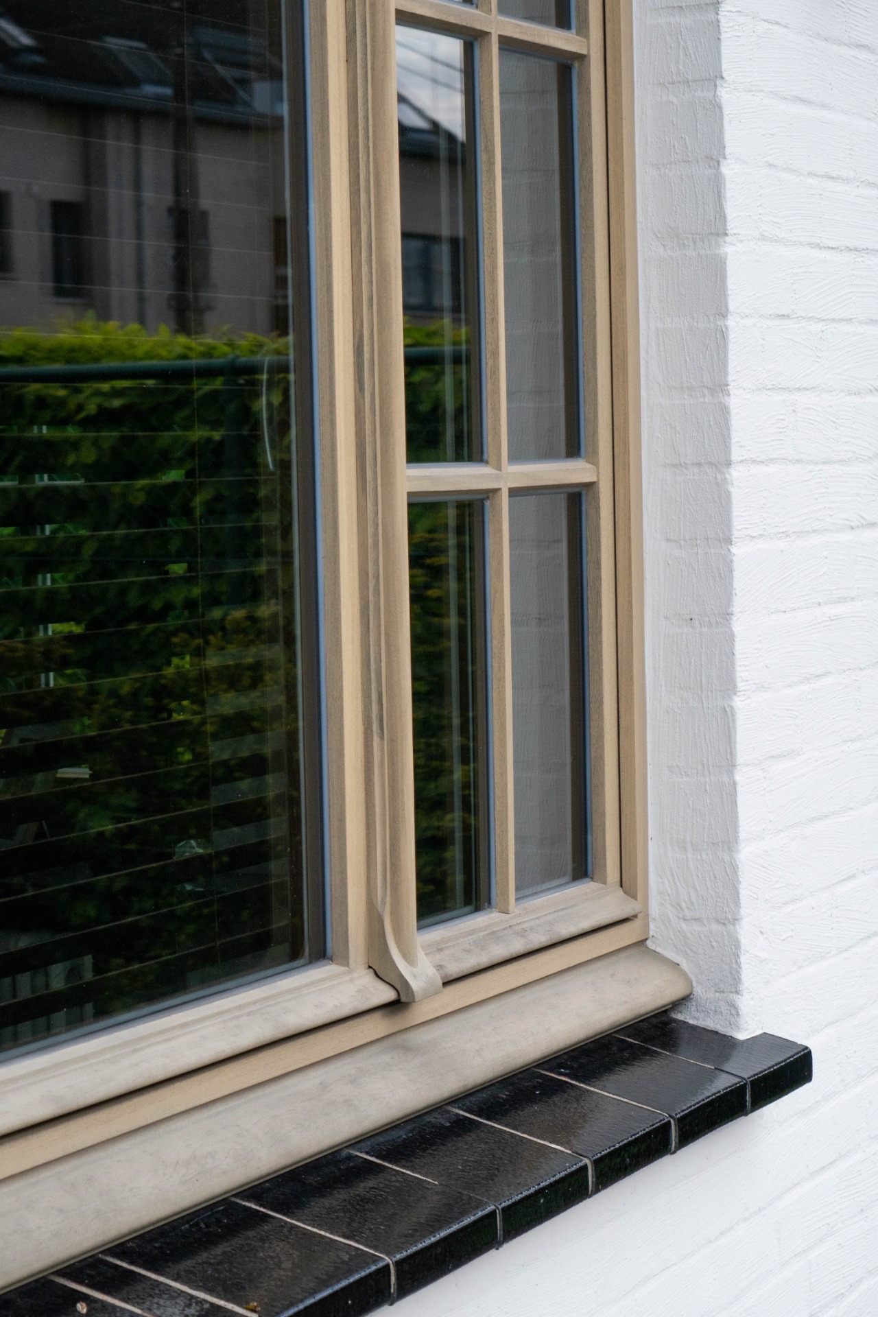 Ontdek onze kwalitatieve raam- en deurprofielen